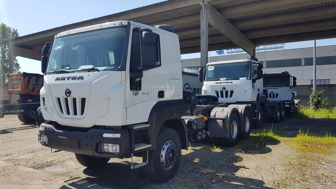Tractora Astra HD9 64.44 Euro 3 6x4 | Tractoras especiales | Ocasion ...